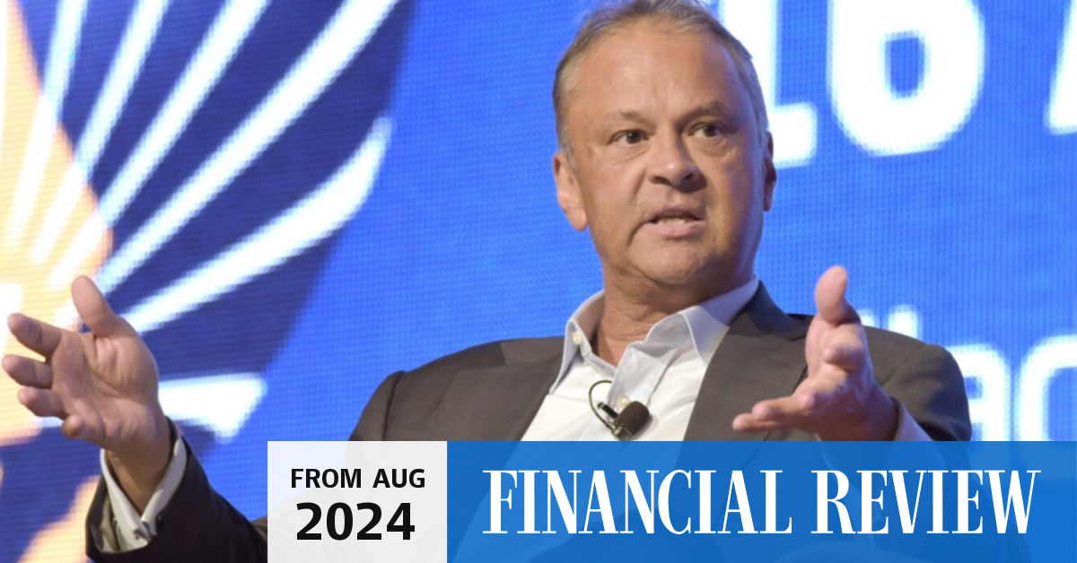 UniSuper and CIO John Pearce sued by investment manager Matthew Hook over bullying, illegal ...